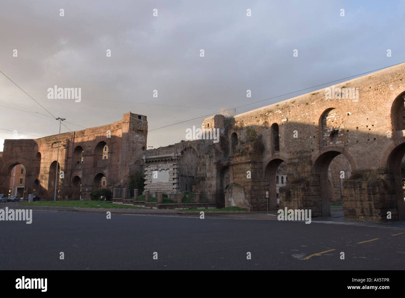 Aqua marcia aqueduct hi-res stock photography and images - Alamy