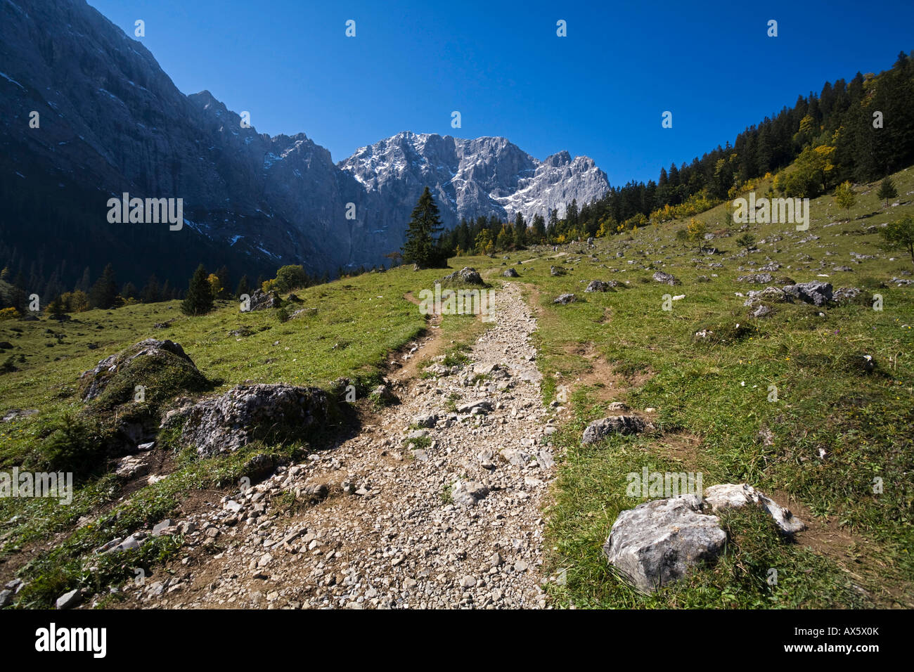 Wanderwege weg wege hi-res stock photography and images - Alamy