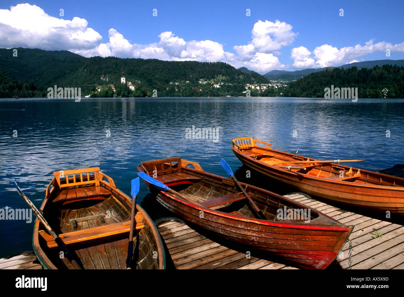 Slovenia Lake Bled Famous Castle and boats in resort town of Bled ...