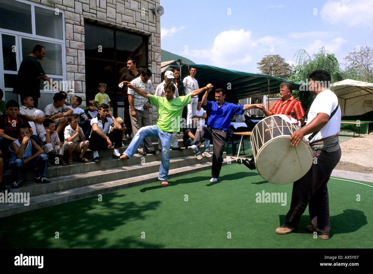 Kosovo men hi-res stock photography and images - Alamy