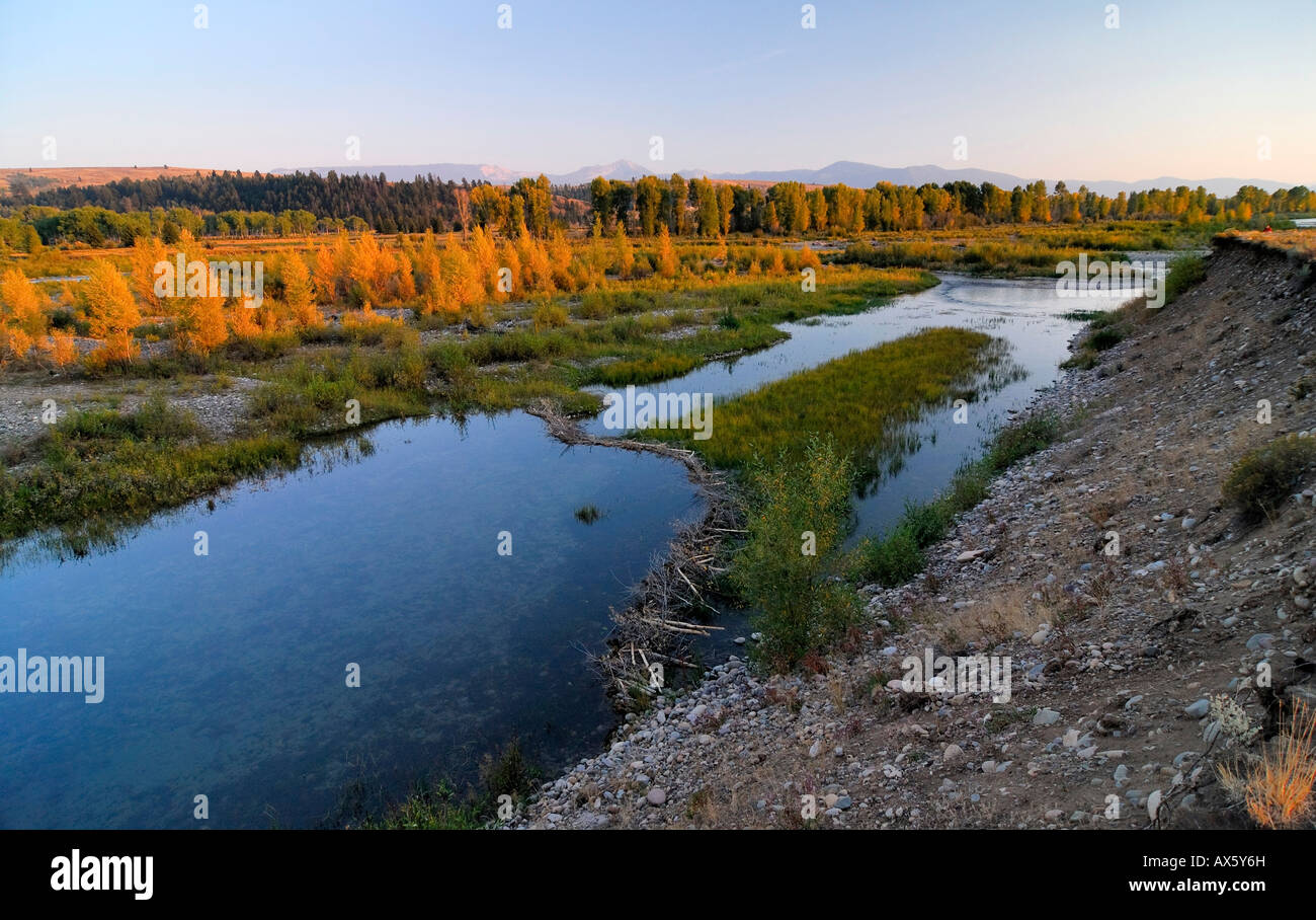 Natural damming hi-res stock photography and images - Alamy