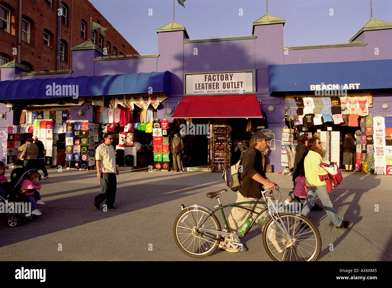 Venice beach california shop front hi-res stock photography and images ...