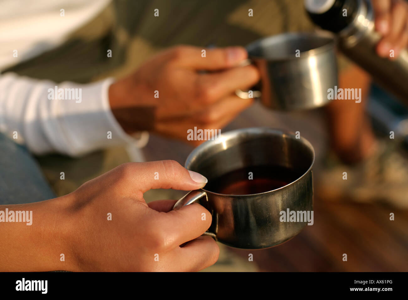 Pouring of tea Stock Photo - Alamy