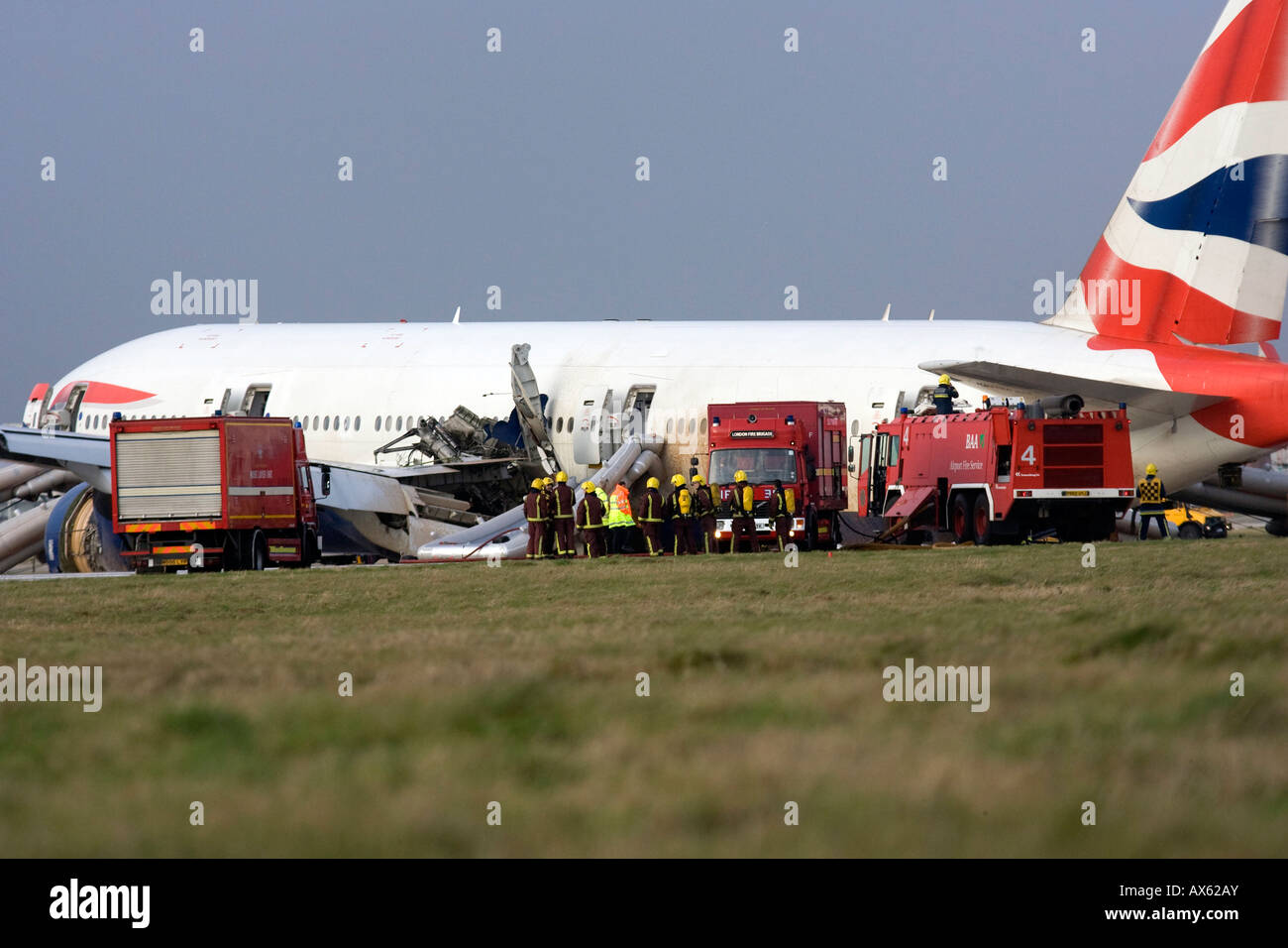 Ba Boeing 777 Landing High Resolution Stock Photography and Images - Alamy