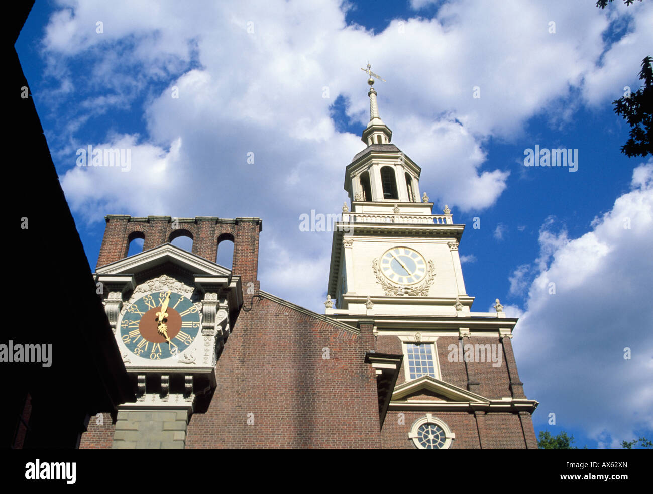 A view of Independence Hall in historic Philadelphia Stock Photo - Alamy