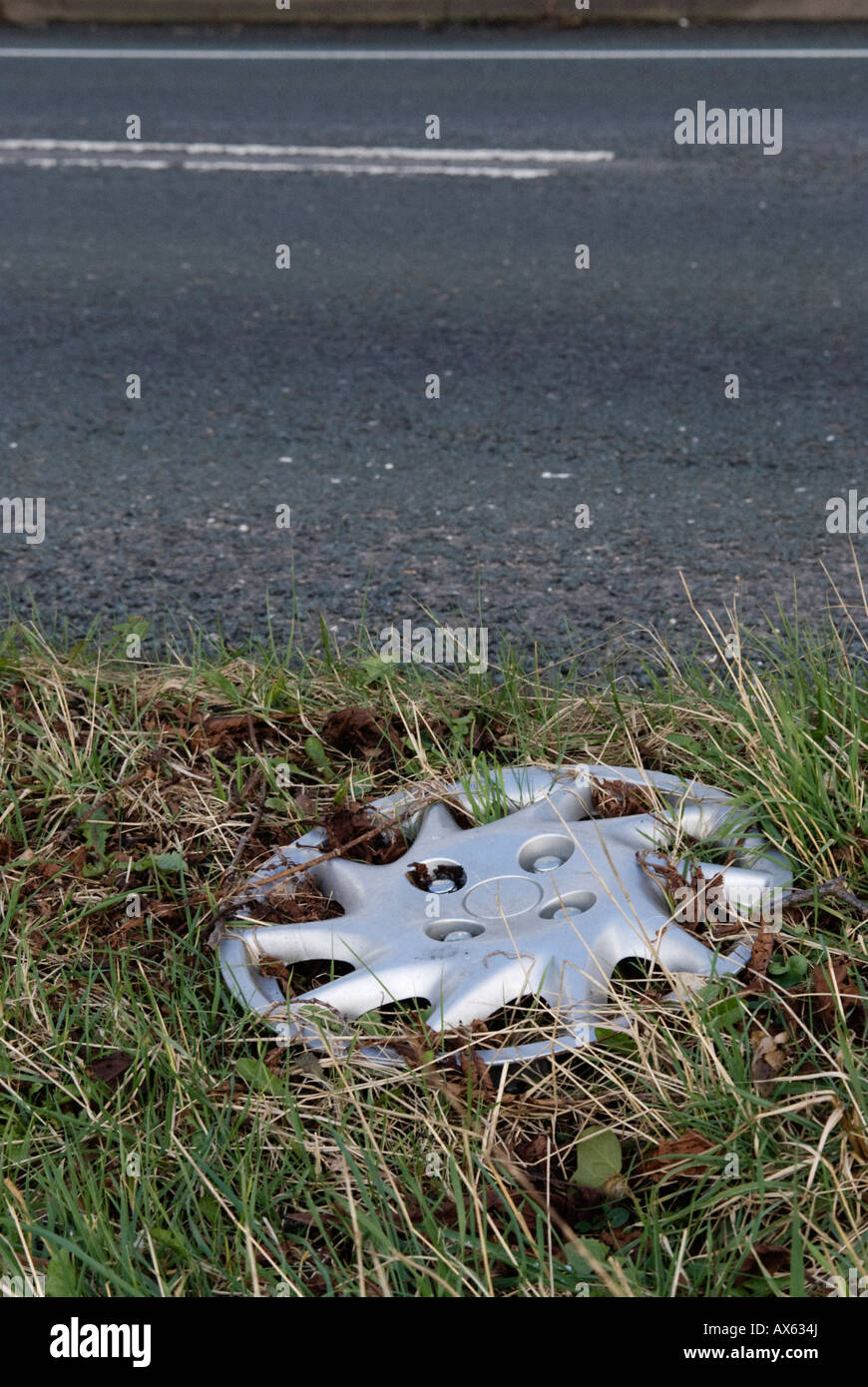 lost wheel trim Stock Photo - Alamy