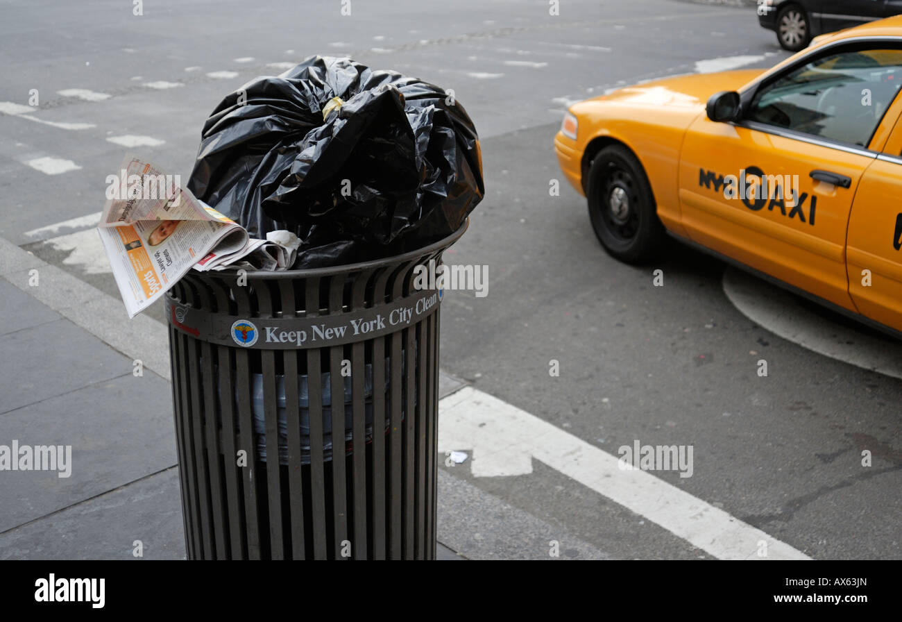 Garbage, New York City Stock Photo - Alamy