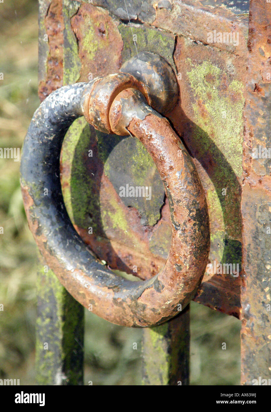 Cast metal handle hi-res stock photography and images - Alamy