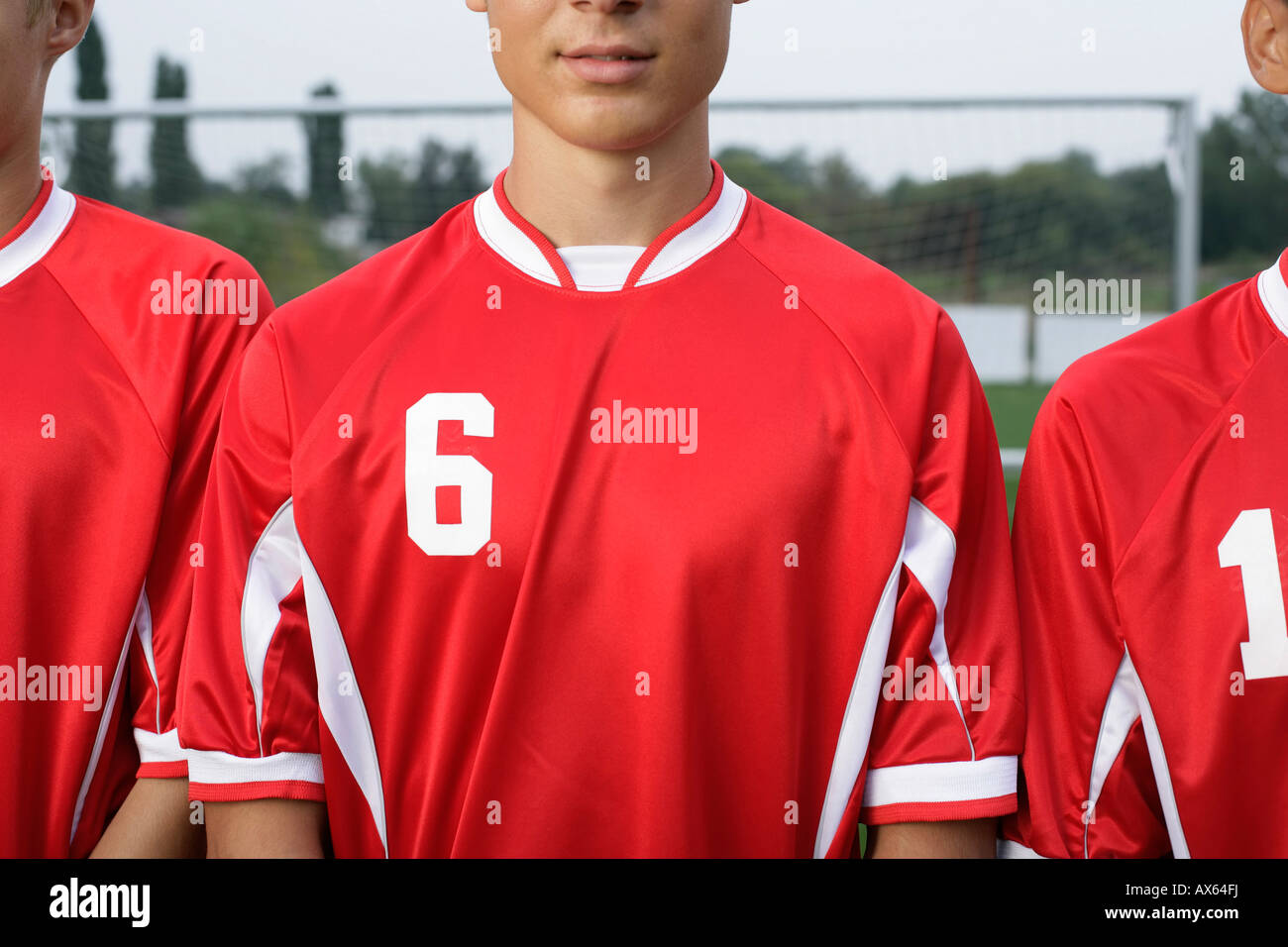 Soccer players in row hi-res stock photography and images - Alamy