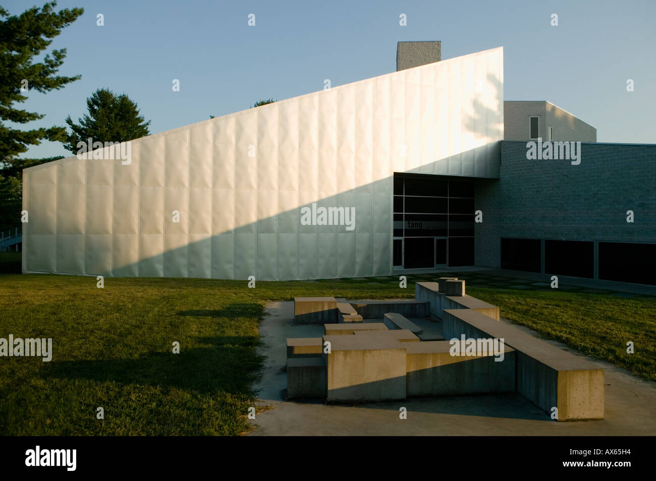 Tang Museum by architect Antoine Predock, at Skidmore College in ...