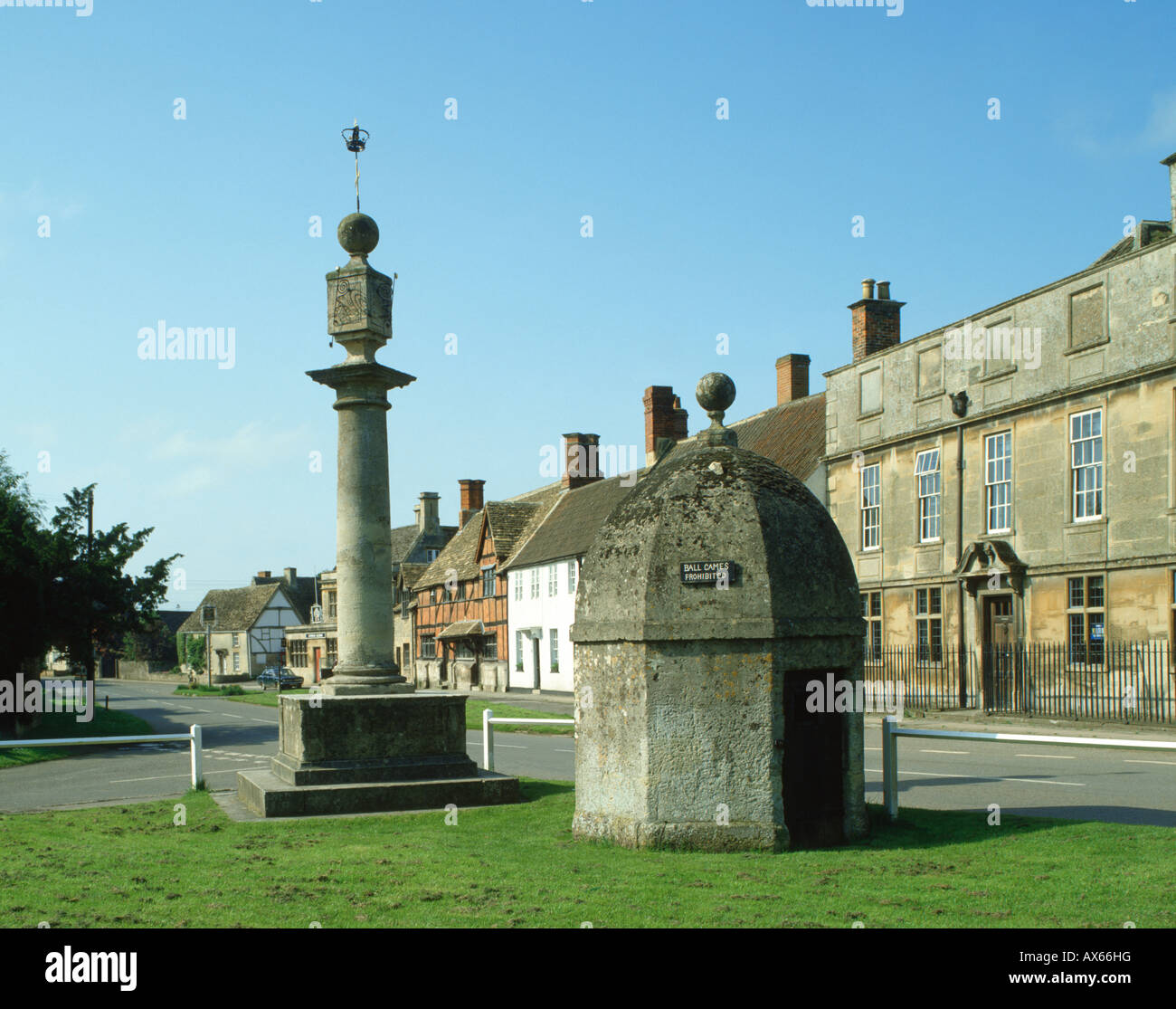 Steeple ashton wiltshire hi-res stock photography and images - Alamy