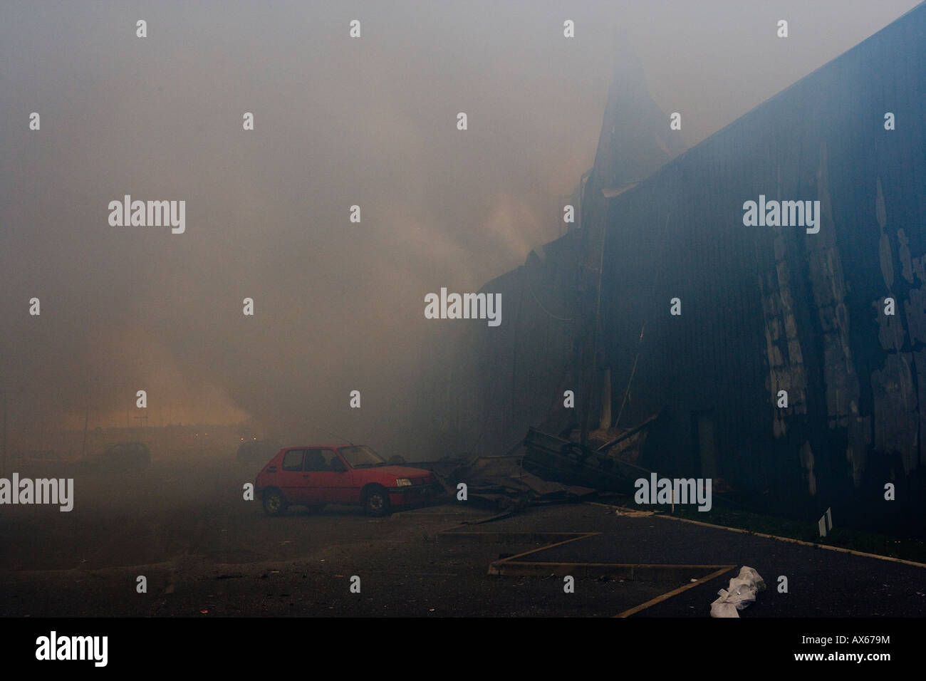 Factory fire accident Stock Photo - Alamy