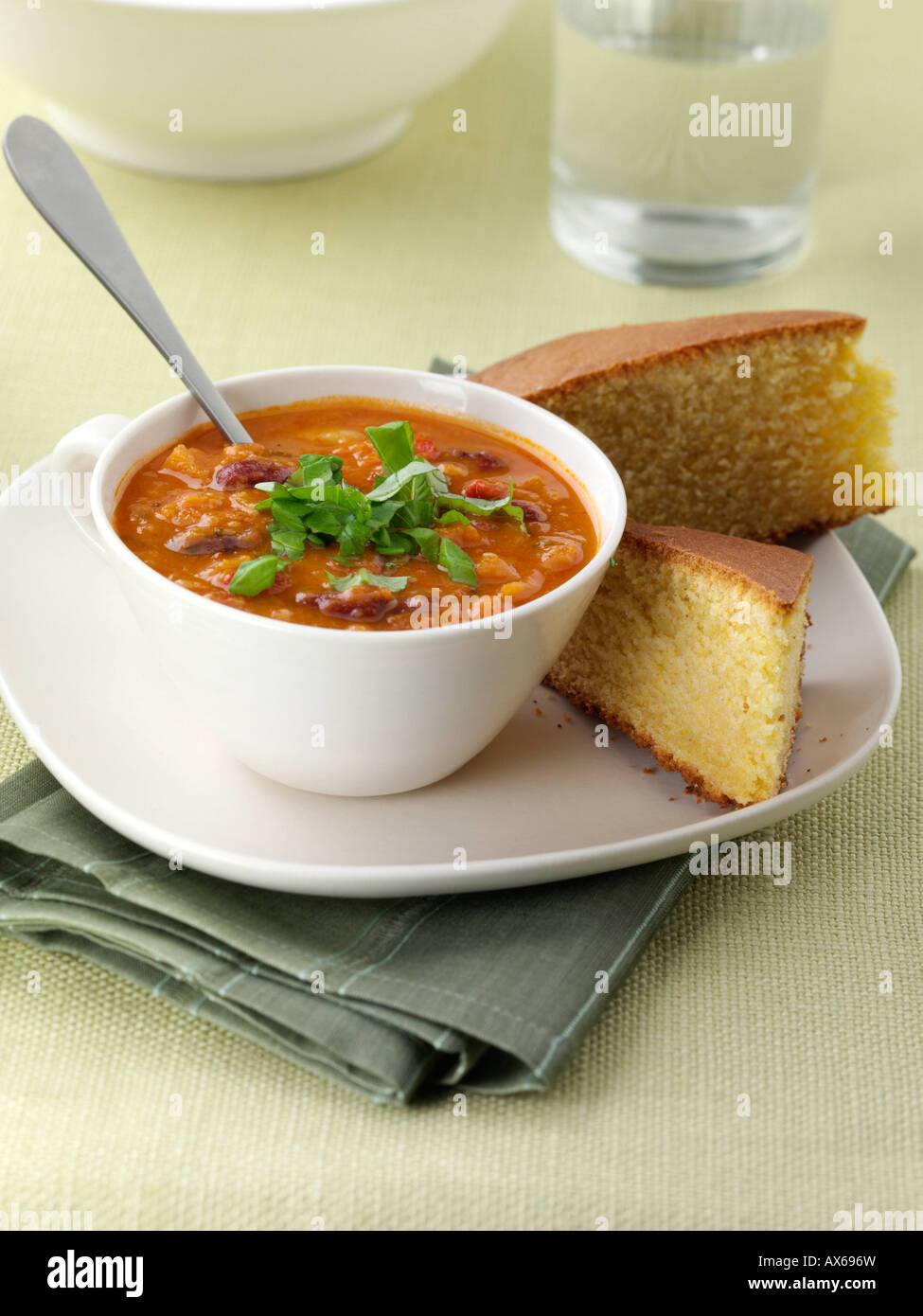 Chile bean soup cornbread hi-res stock photography and images - Alamy