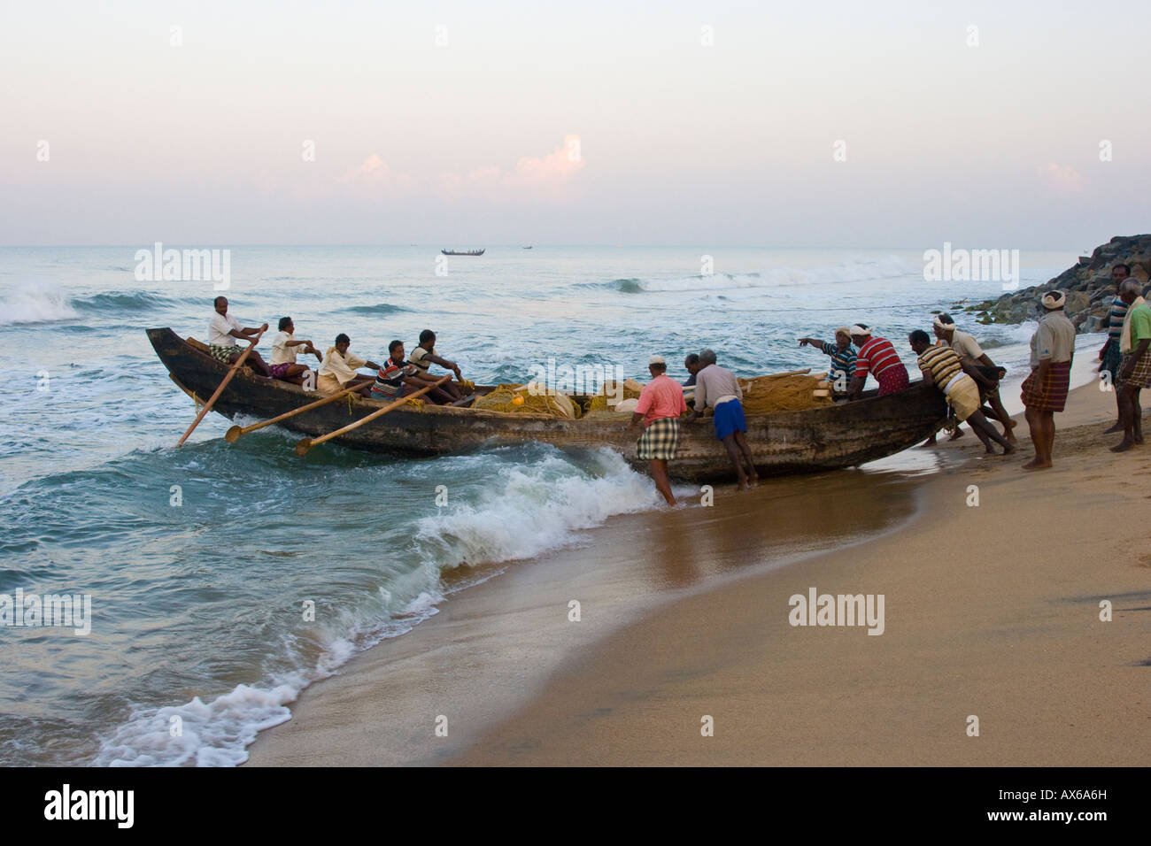 India kerala varkala beach early hi-res stock photography and images ...