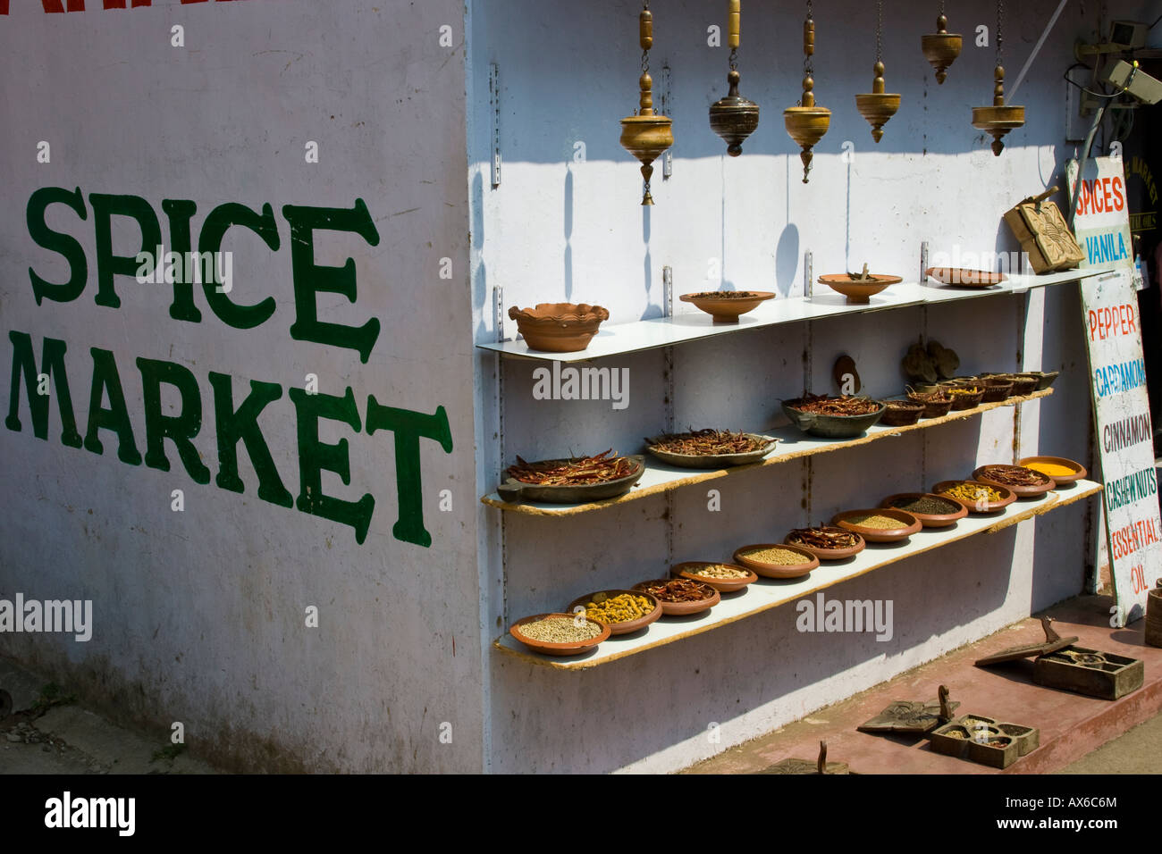 Kochi spice market hi-res stock photography and images - Alamy