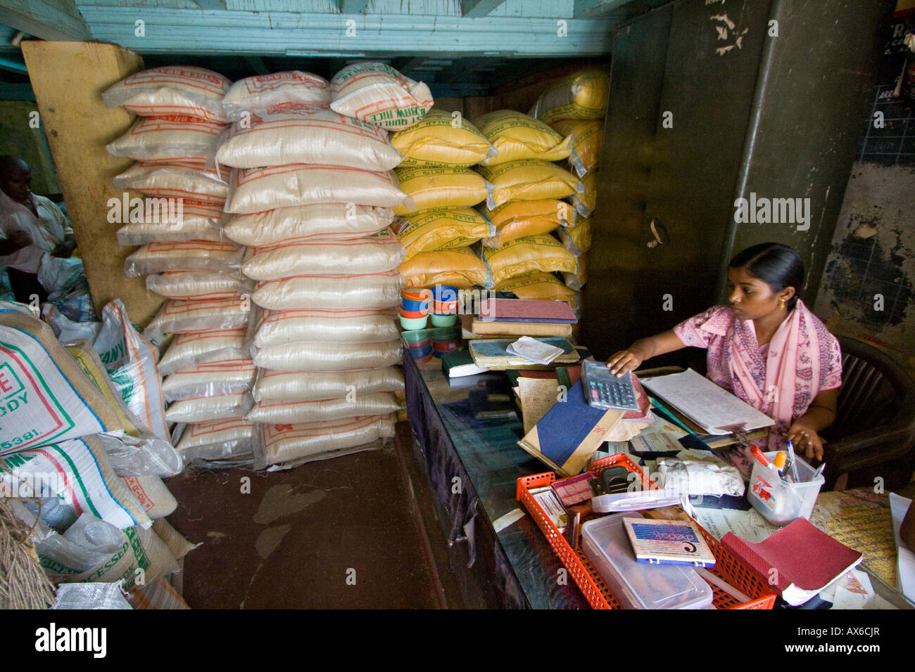 Merchant Shop in Mattancherry in Cochin India Stock Photo - Alamy