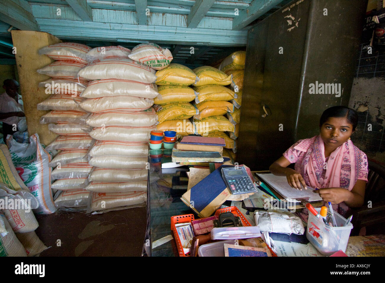 Merchant Shop in Mattancherry in Cochin India Stock Photo - Alamy