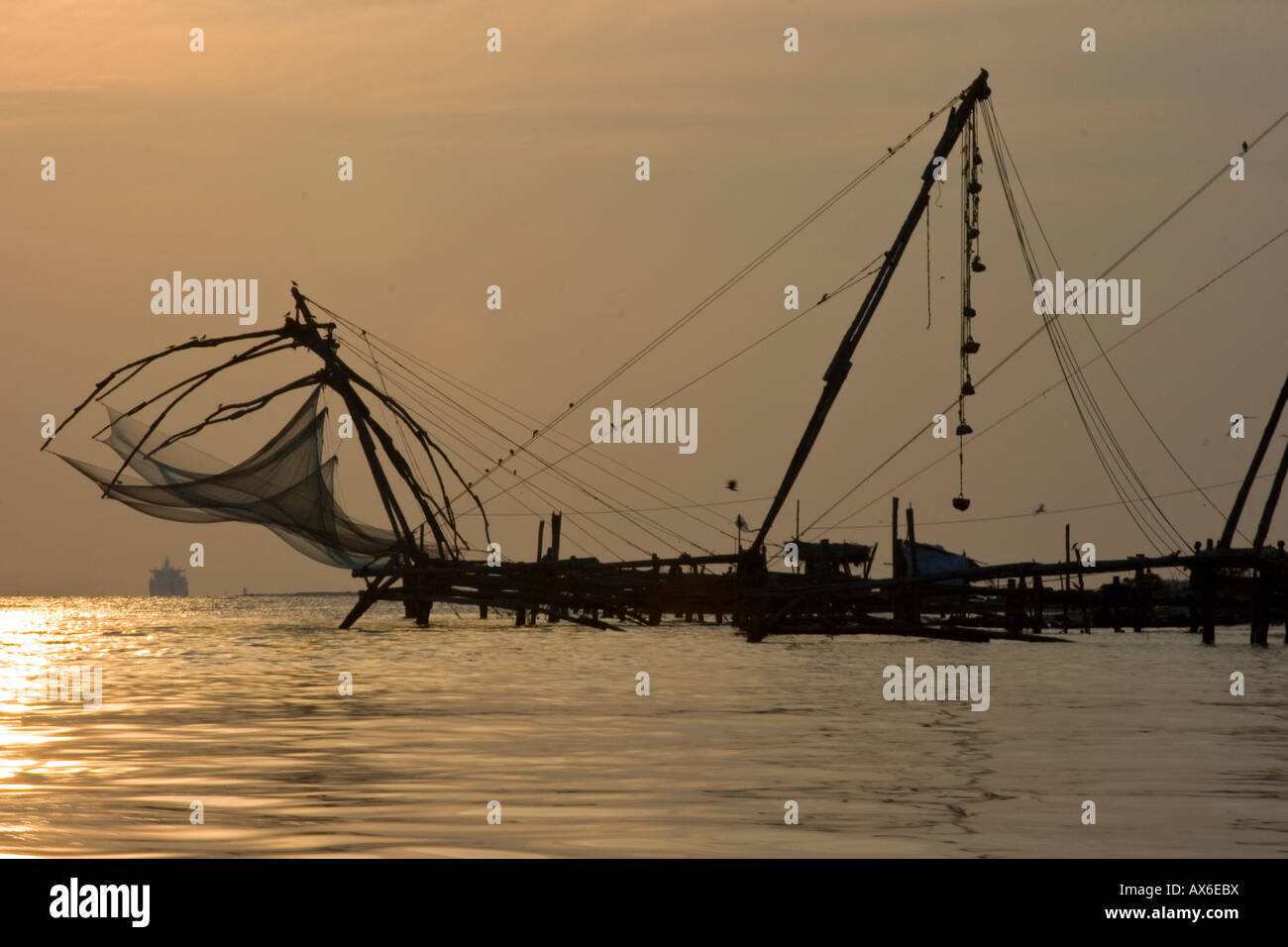 Chinese Fishing Nets on Vypeen Island in Cochin India Stock Photo - Alamy