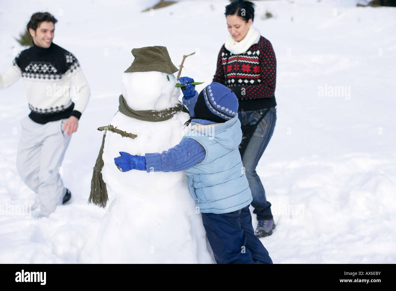 Short snowman hi-res stock photography and images - Alamy