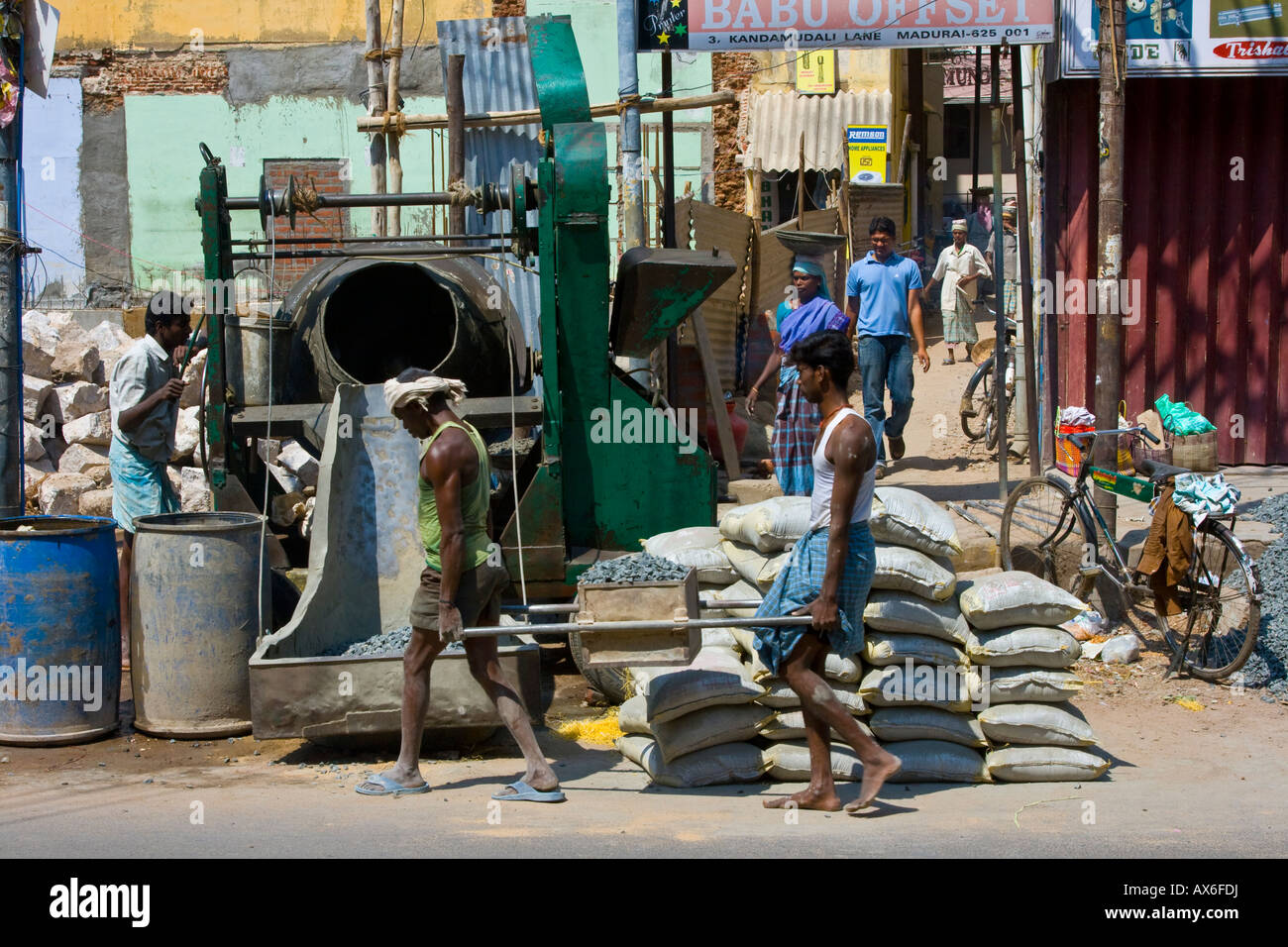 India building construction hi-res stock photography and images - Alamy