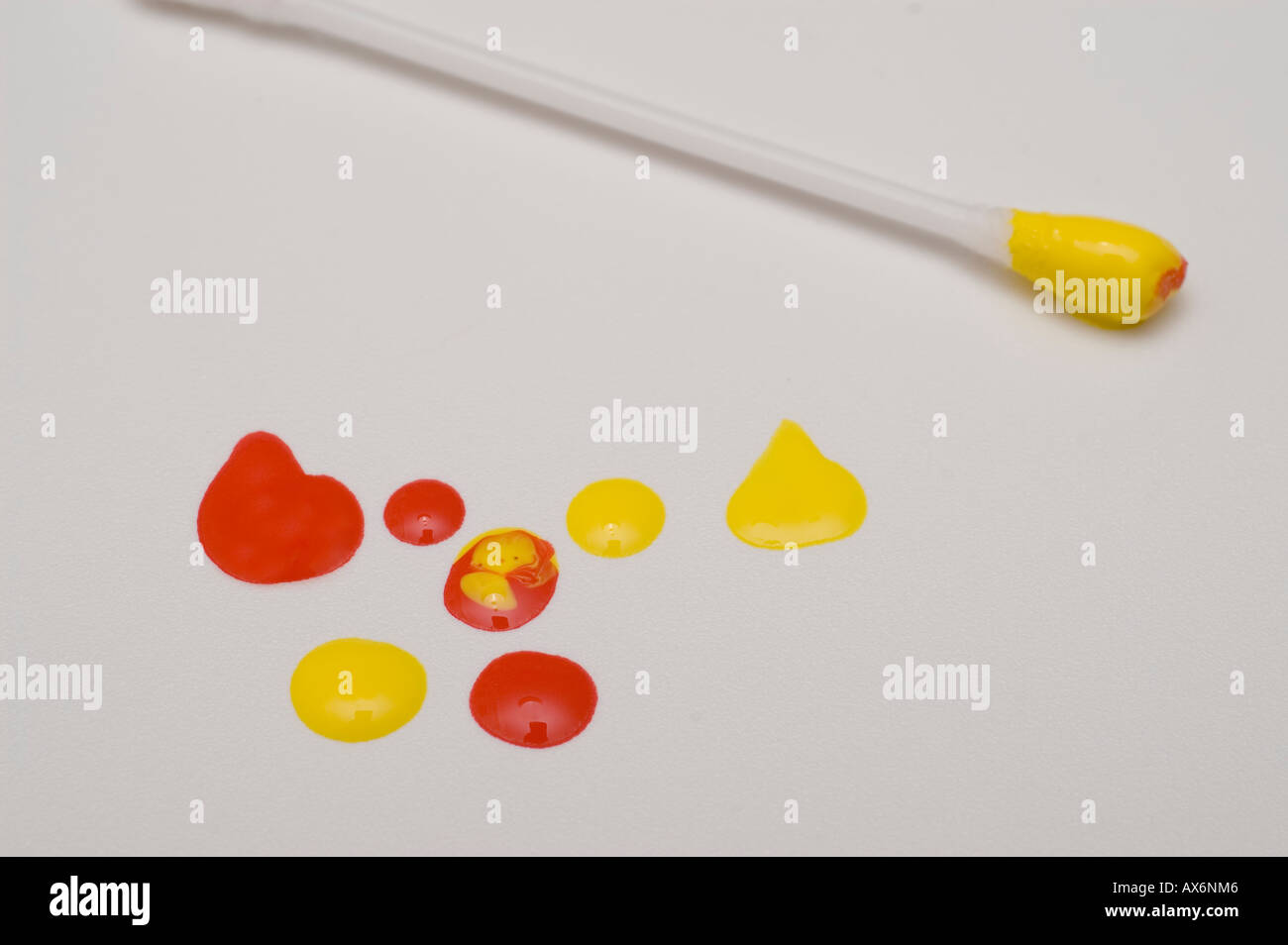 Q tips hi-res stock photography and images - Alamy