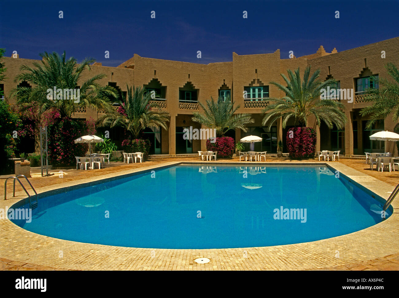 Freshwater swimming pool hi-res stock photography and images - Alamy