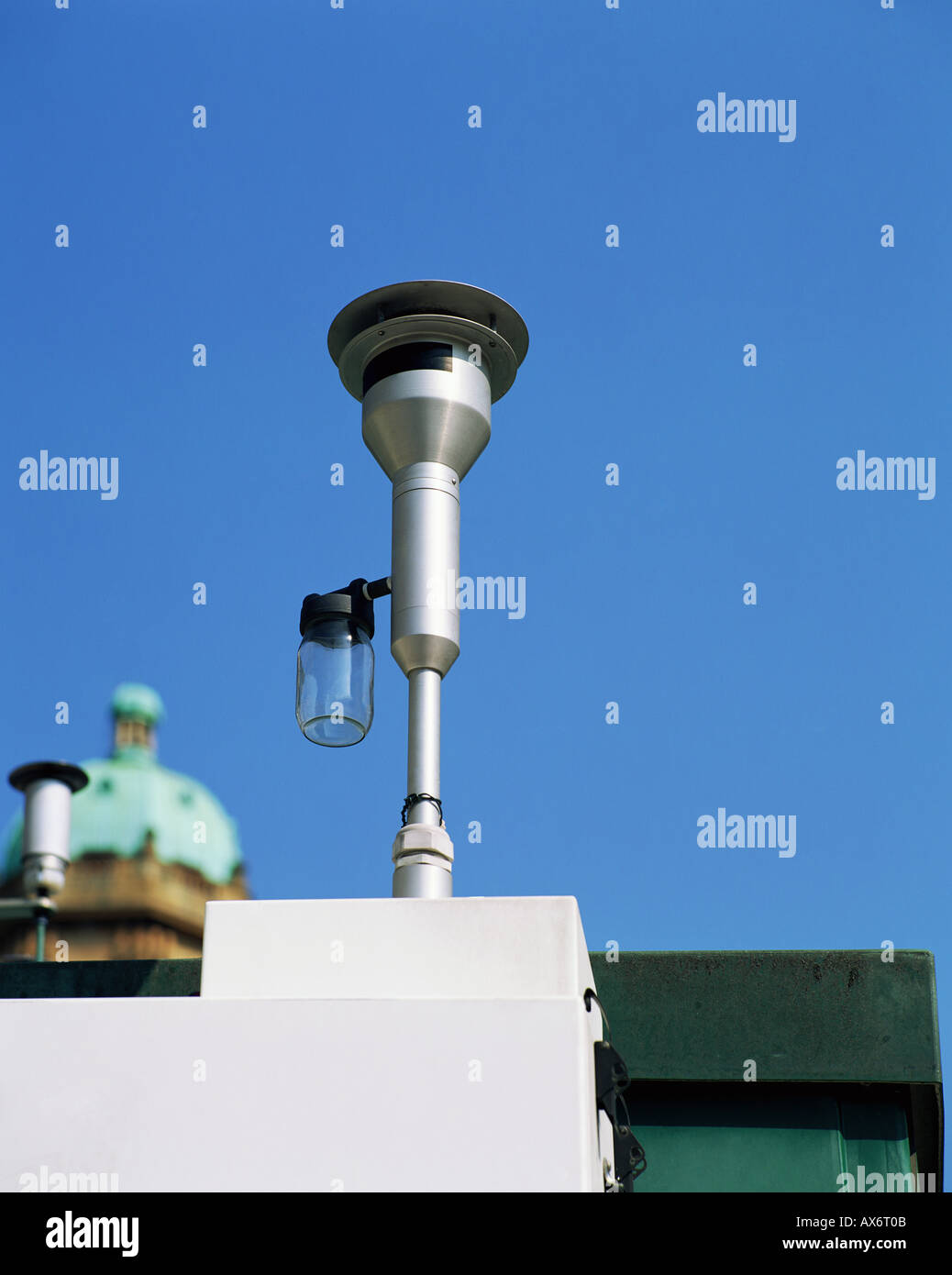 Air pollution monitor Stock Photo - Alamy