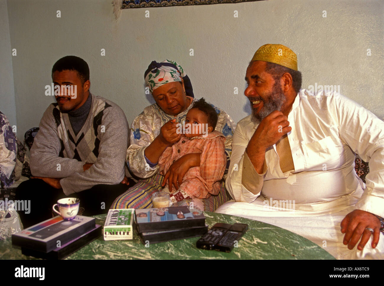 Moroccan children siblings hi-res stock photography and images - Alamy