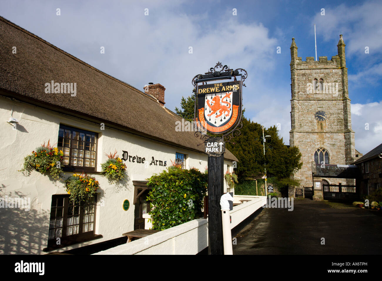 Drewe arms drewsteignton hi-res stock photography and images - Alamy