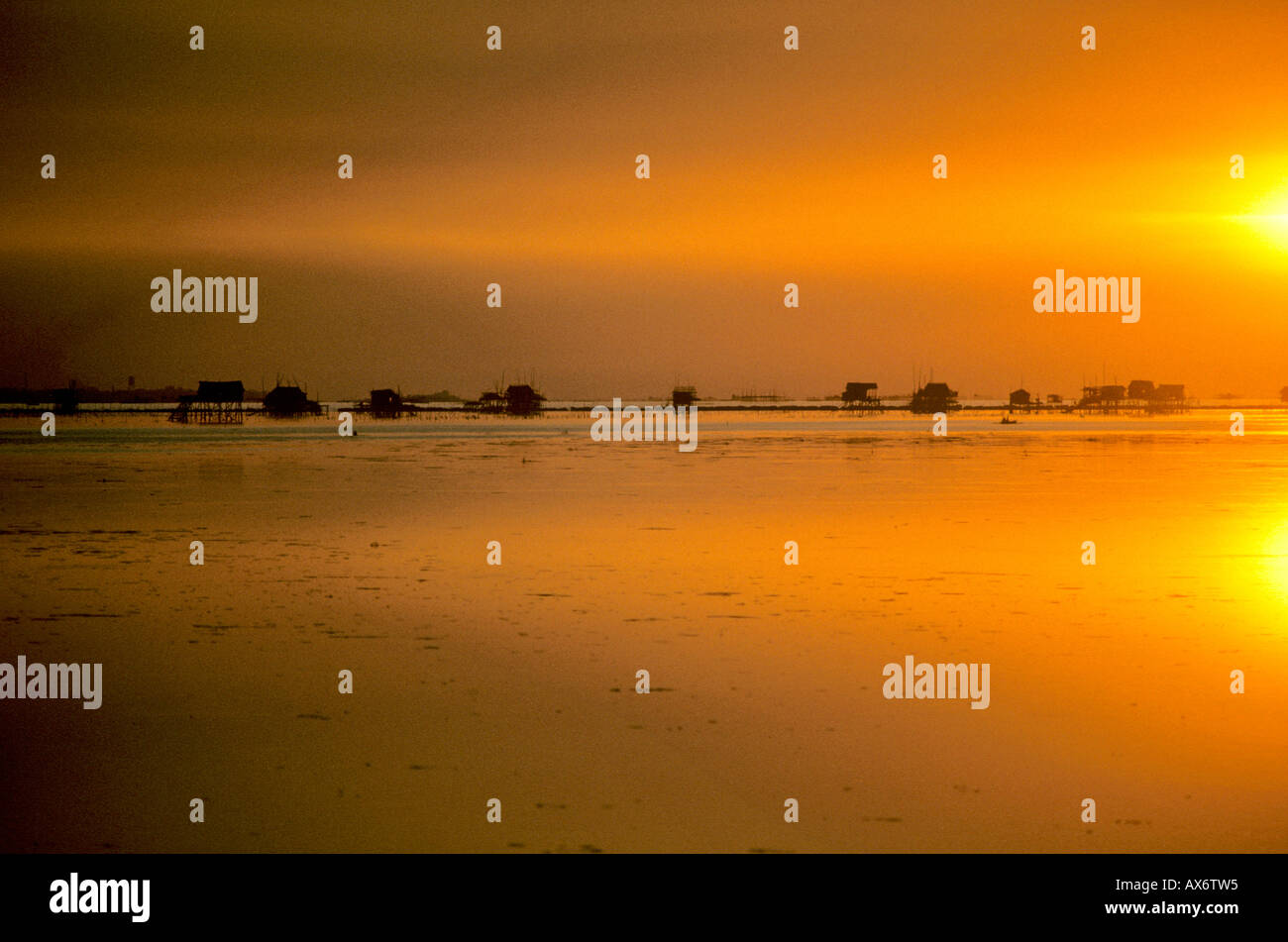Sunset Manila Bay Philippines Stock Photo - Alamy