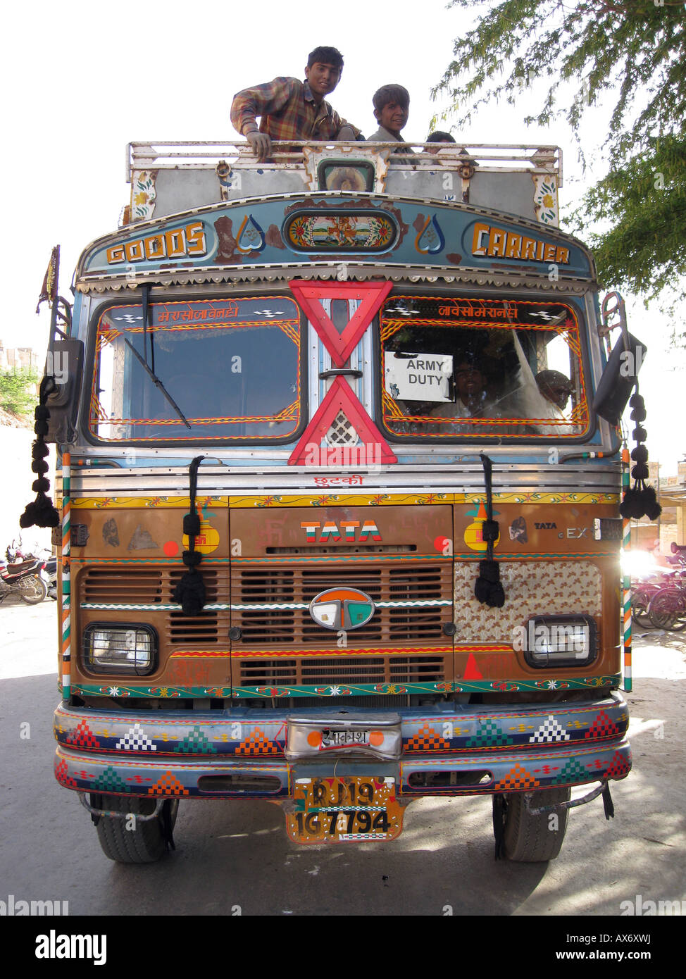 Decorated truck / lorry in Jaisalmer Rajasthan India Stock Photo - Alamy