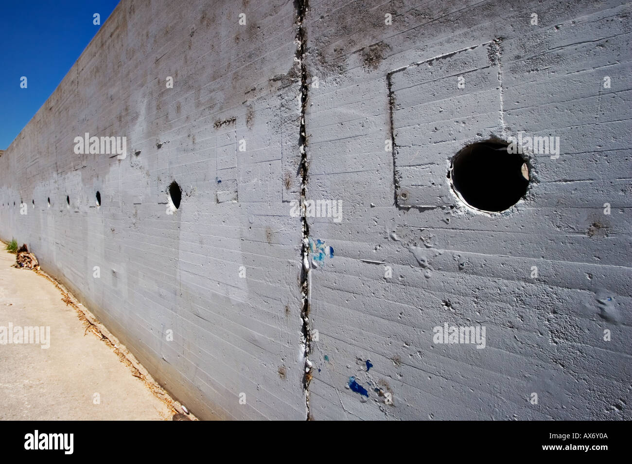 Holes in the concrete Flood control structures in the Los Angeles River ...