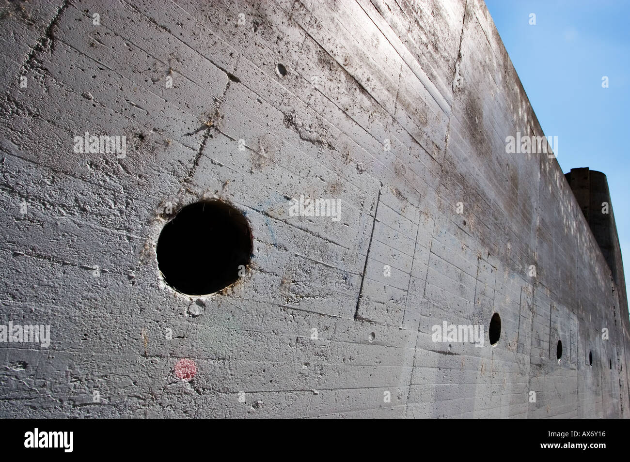 Concrete Flood control structures in the Los Angeles River Stock Photo ...