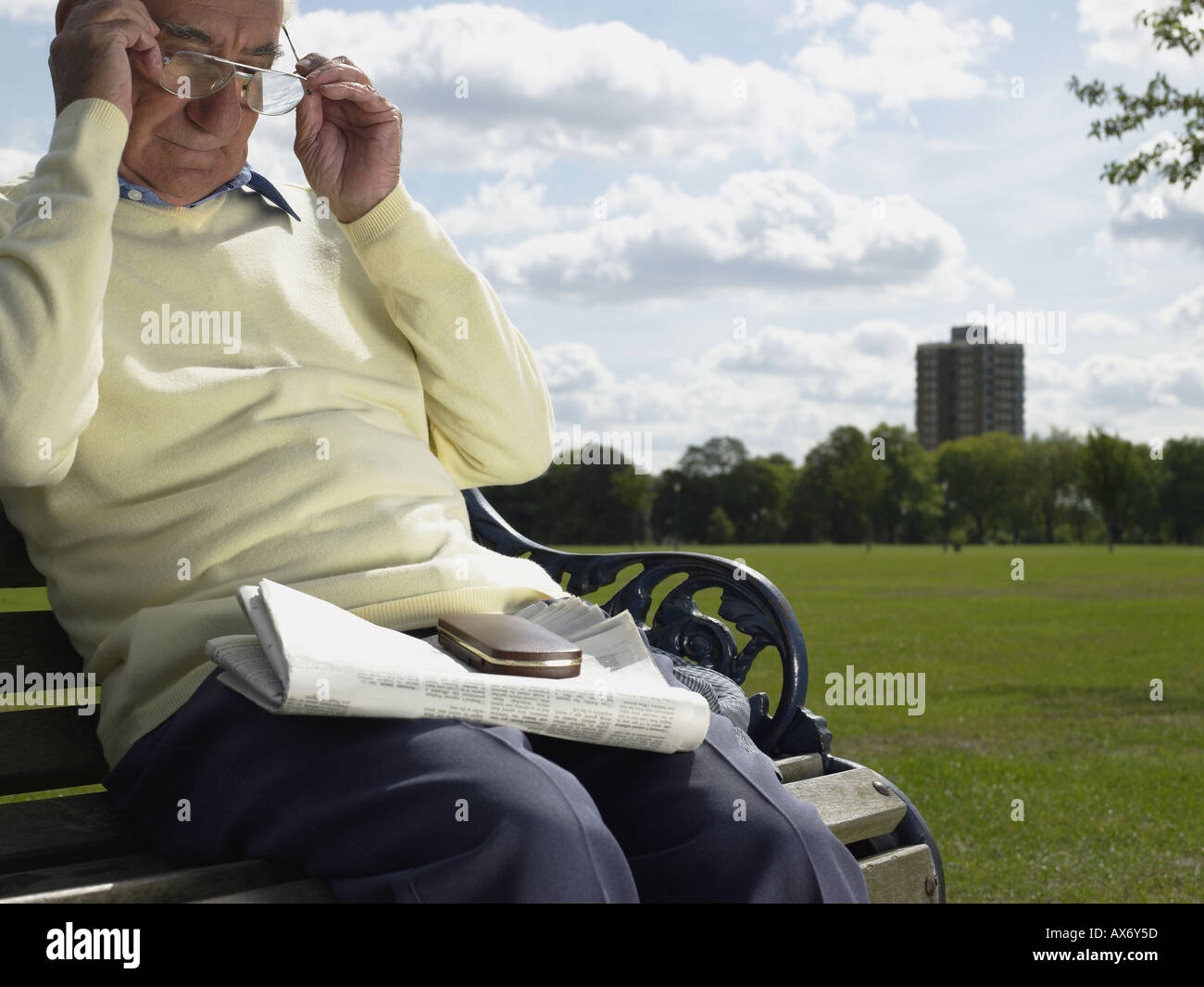 Old Man Reading A Newspaper High Resolution Stock Photography and ...