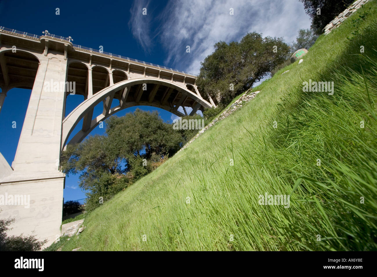 Colorado bridge pasadena suicide bridge hi-res stock photography and ...