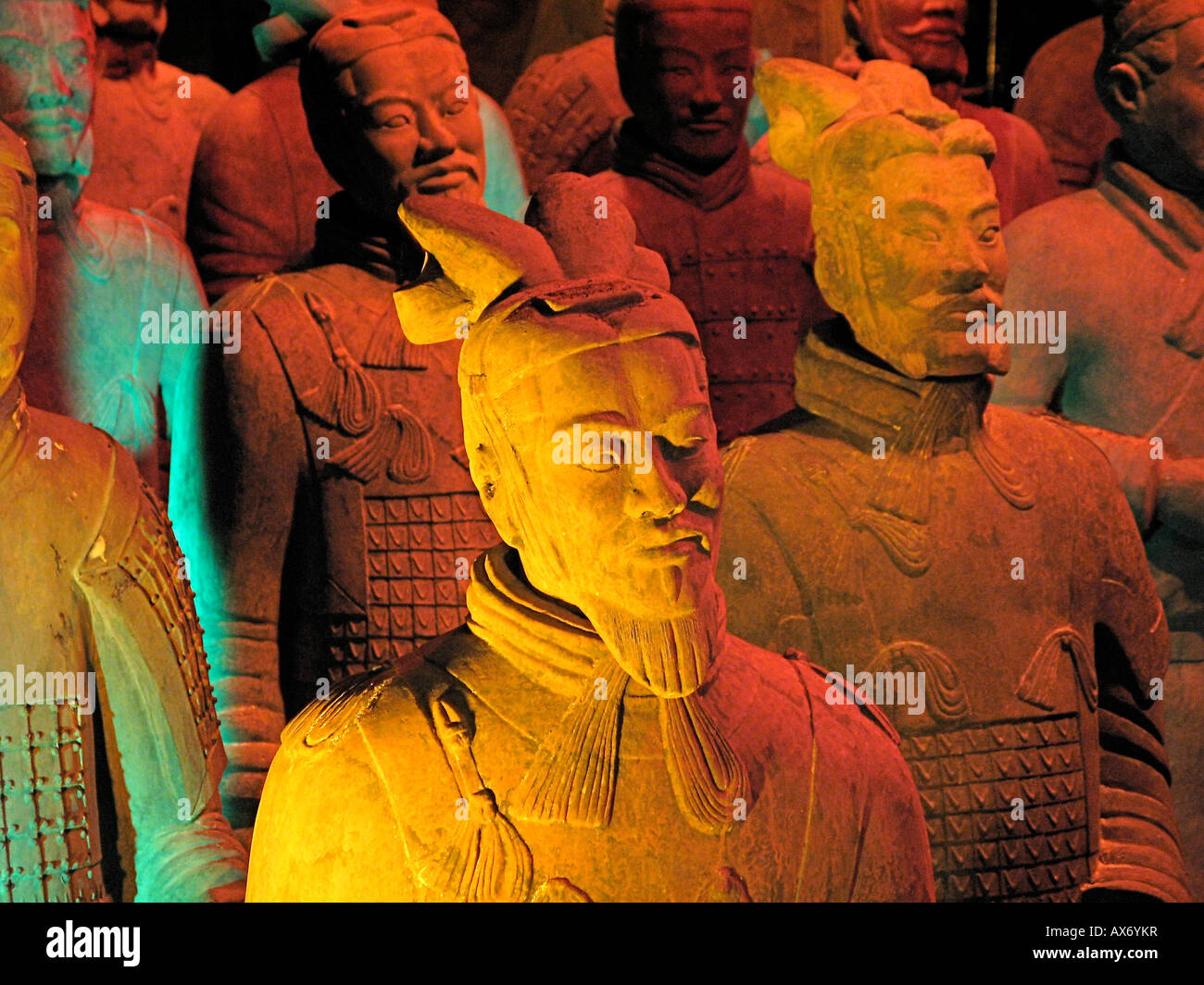 Terra cotta warriors hi-res stock photography and images - Alamy
