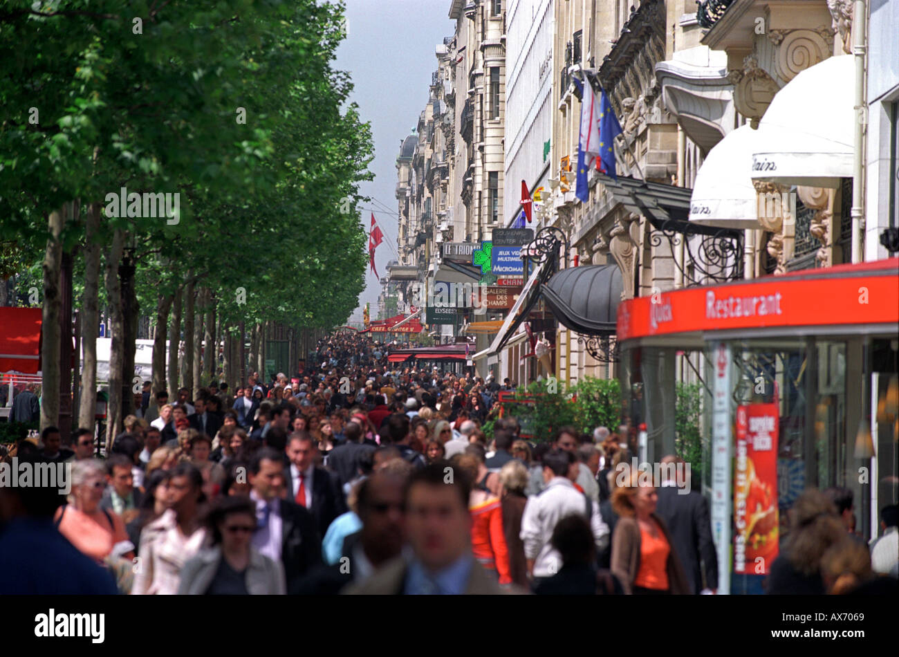 Avenue des Champs Elysees in Paris France Stock Photo - Alamy