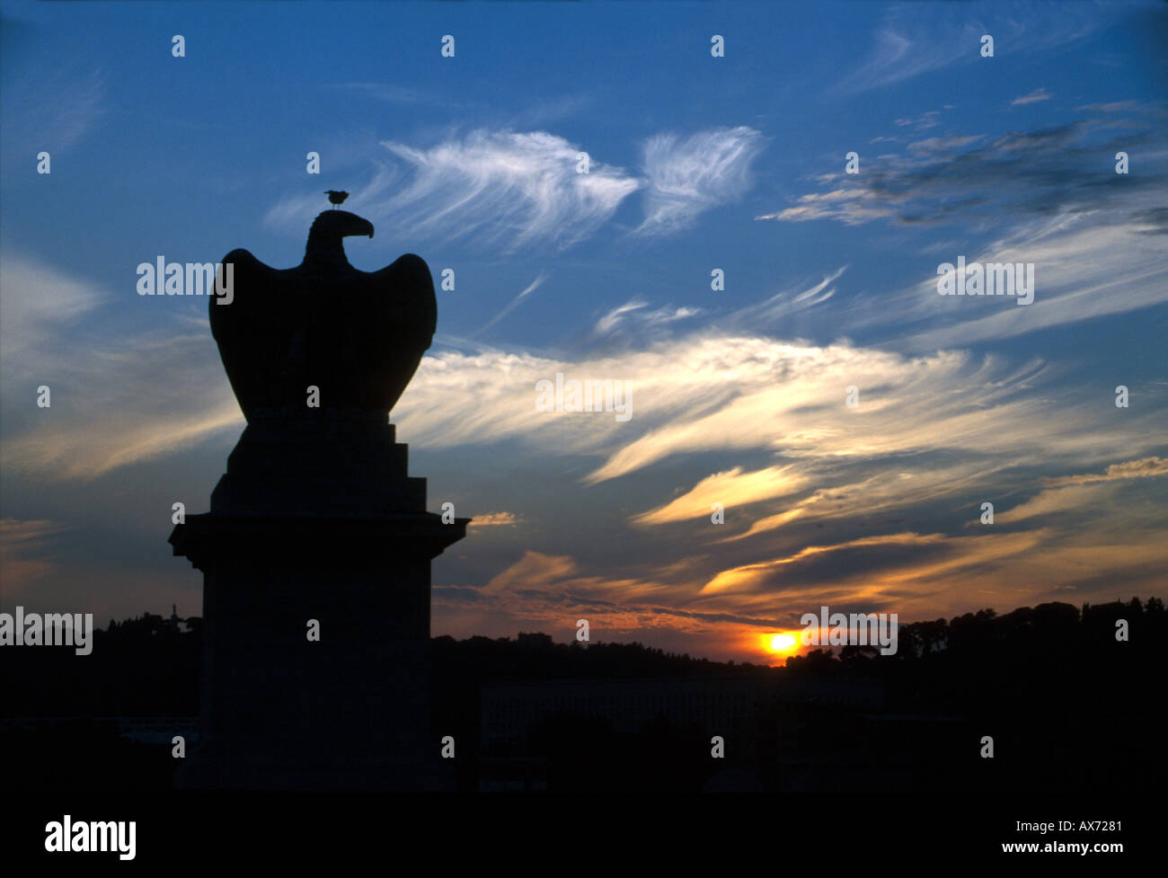 eagle statue on ponte flaminio bridge rome Stock Photo - Alamy