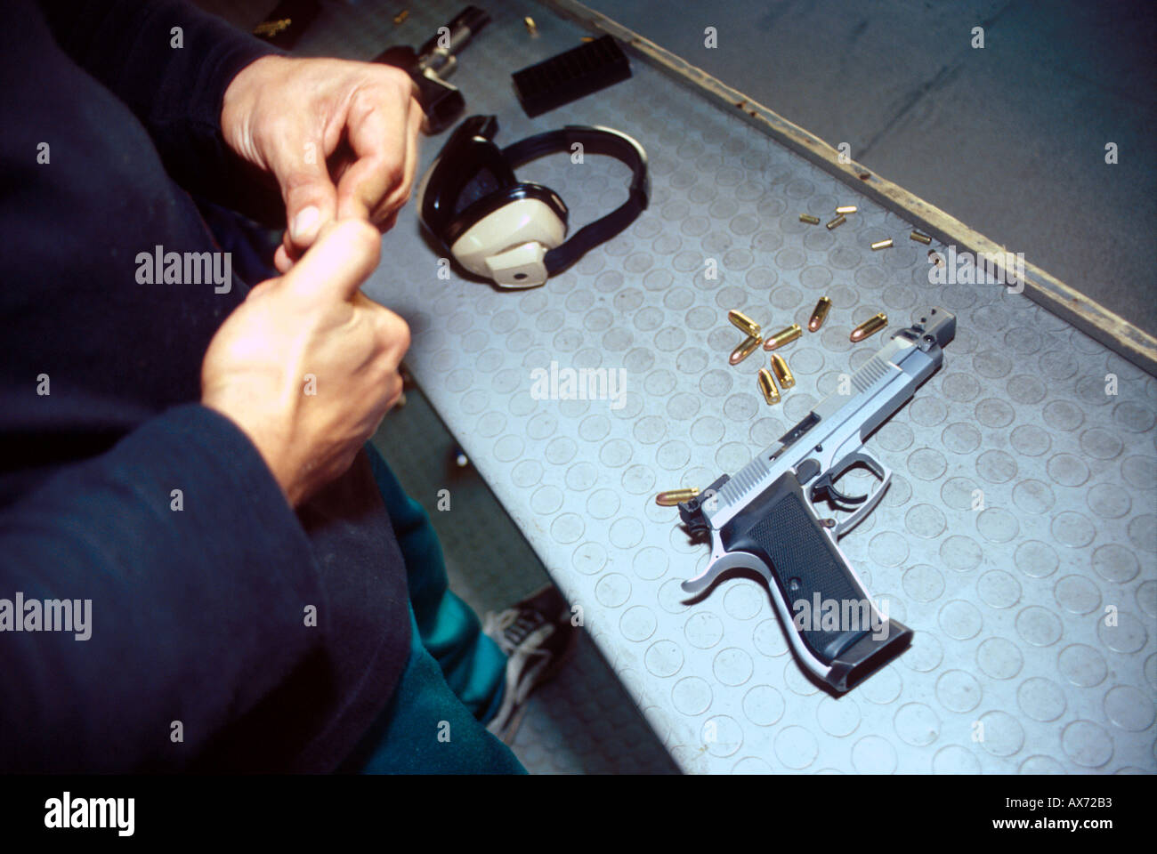 Bullet ready for loading hi-res stock photography and images - Alamy