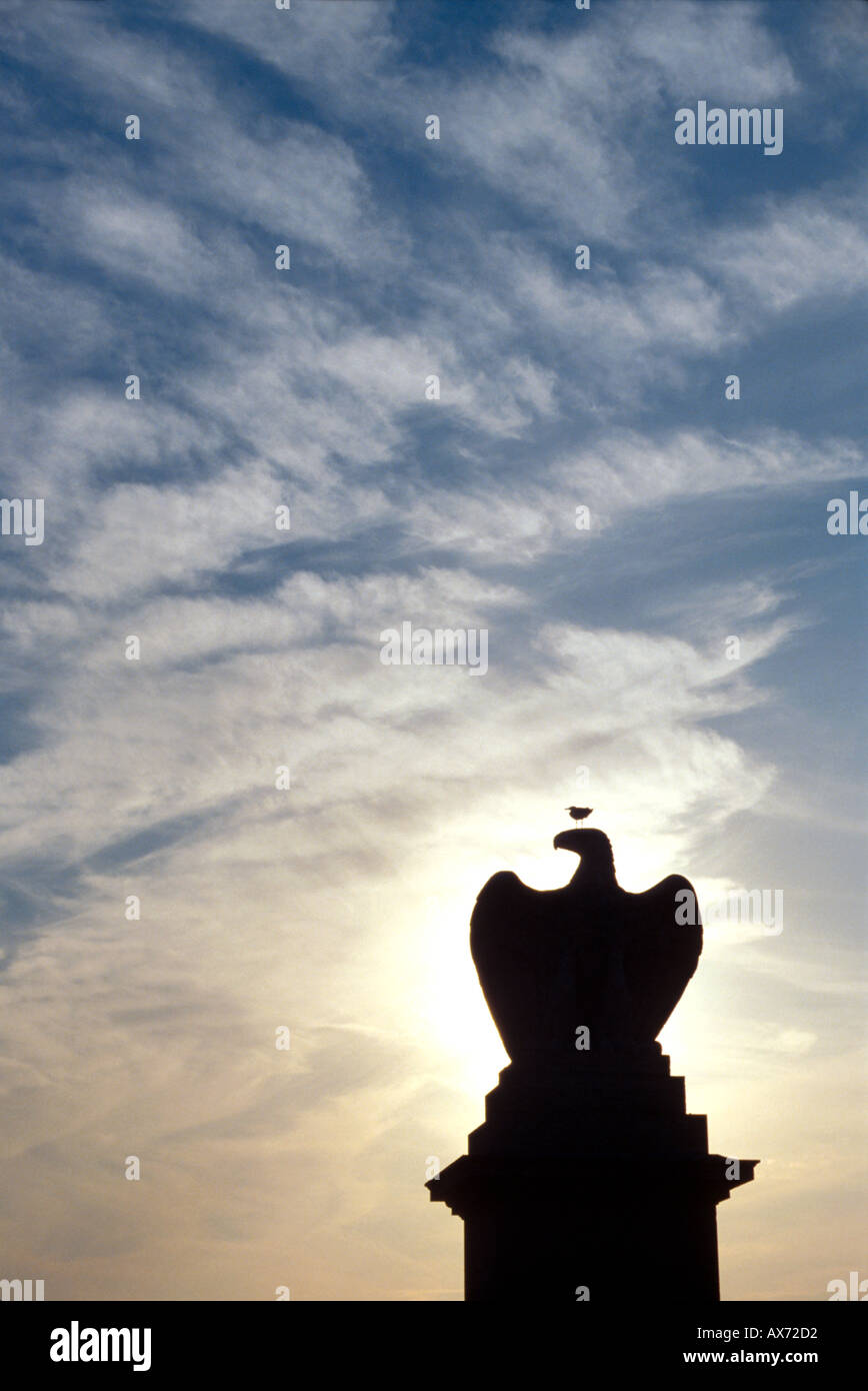 eagle statue on ponte flaminio bridge rome Stock Photo - Alamy