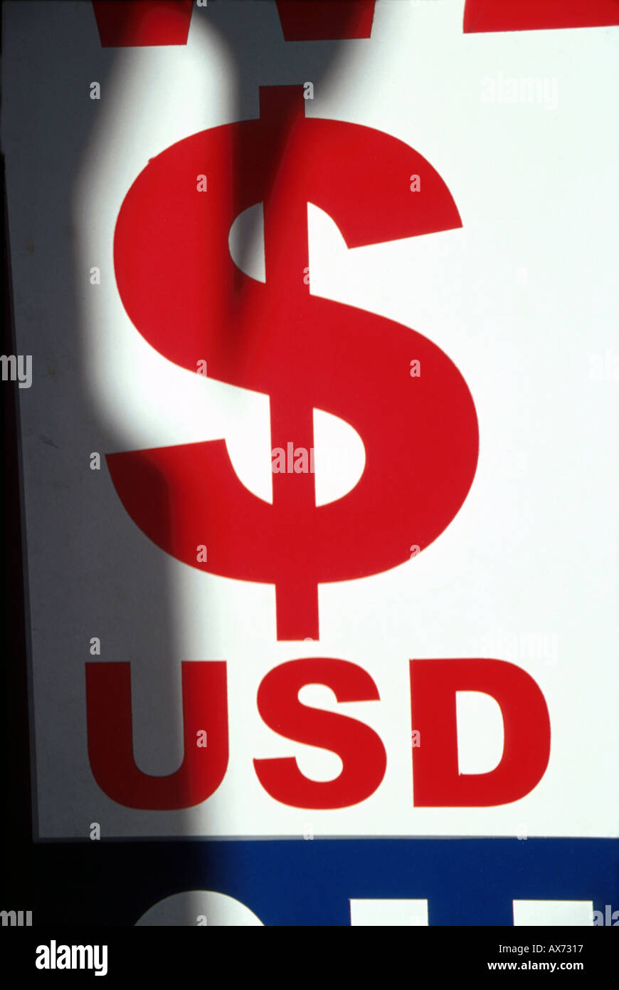 Shop sign us bank hi-res stock photography and images - Alamy