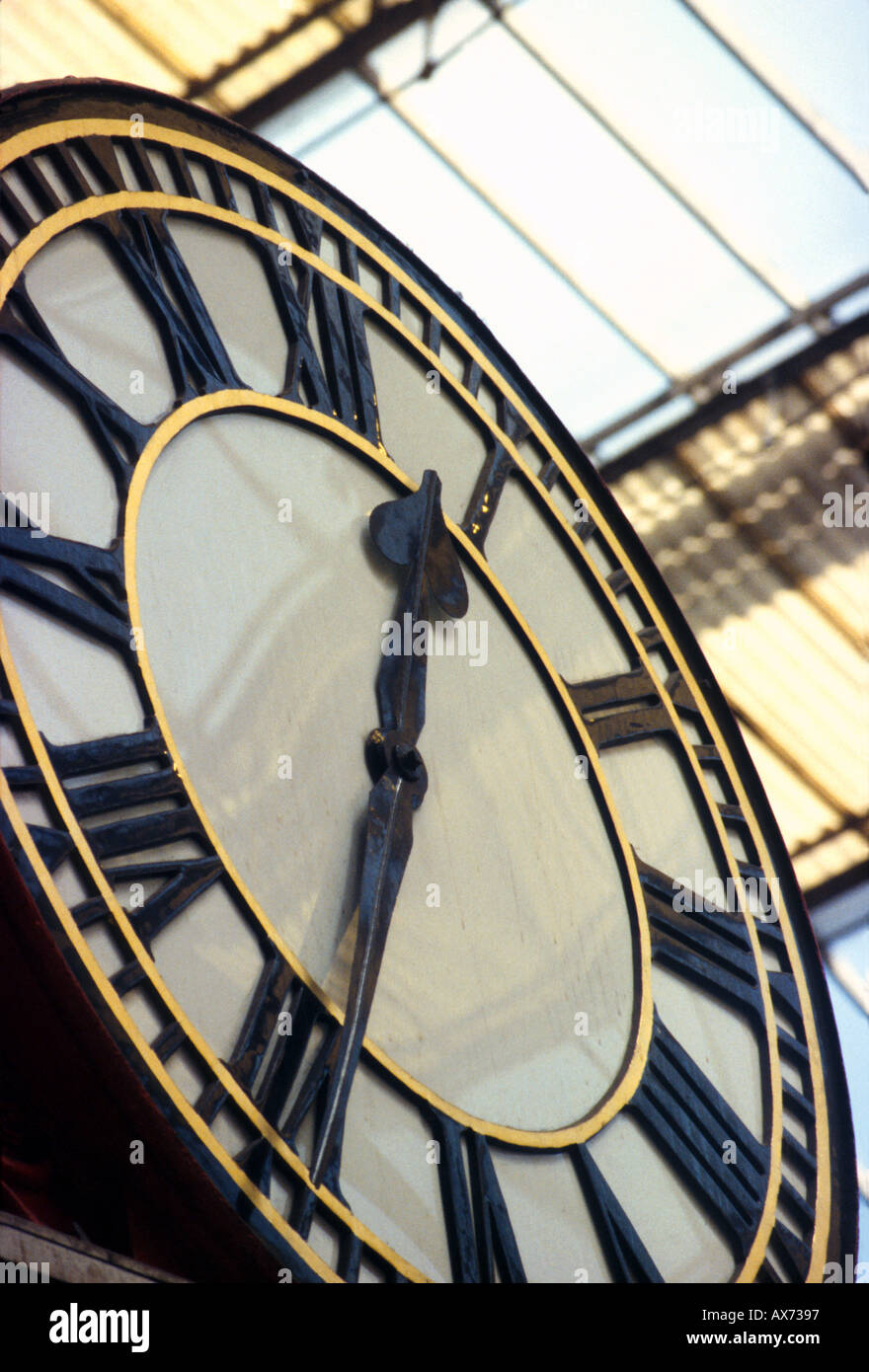 Paddington Station Clock Stock Photos & Paddington Station Clock Stock ...