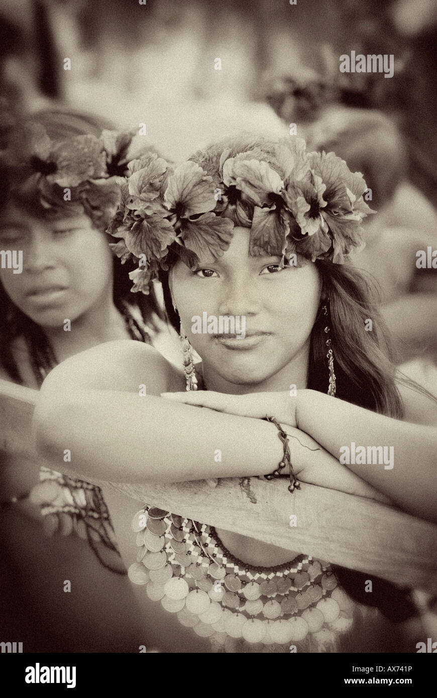 Young beautiful Embera Indian, Panama Stock Photo - Alamy