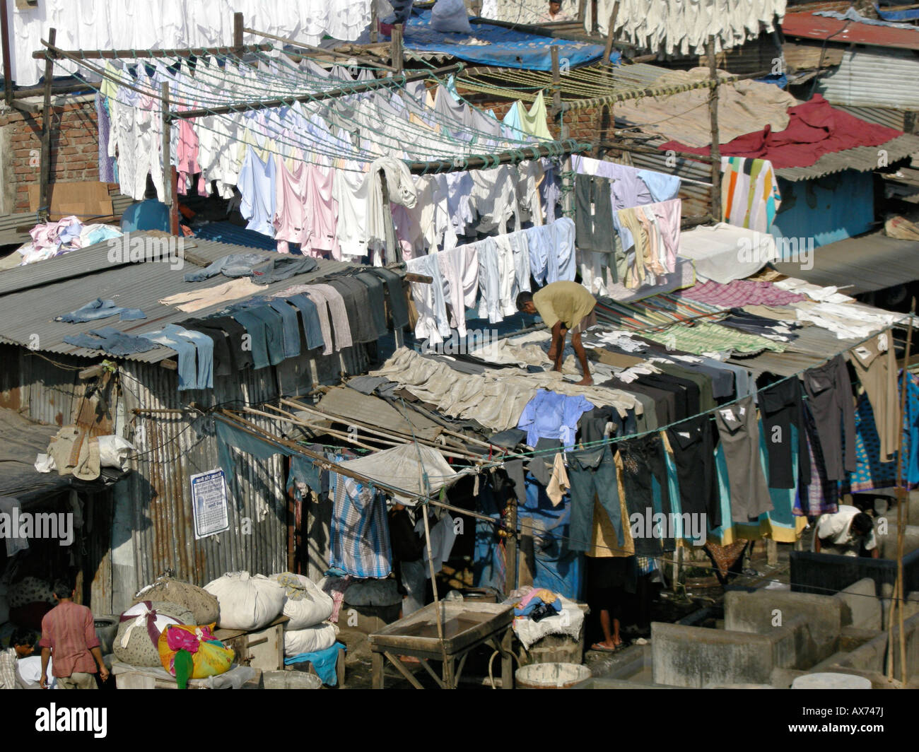 INDIA Dhobi ghat municipal laundry in Mumbai Photo Julio Etchart Stock ...