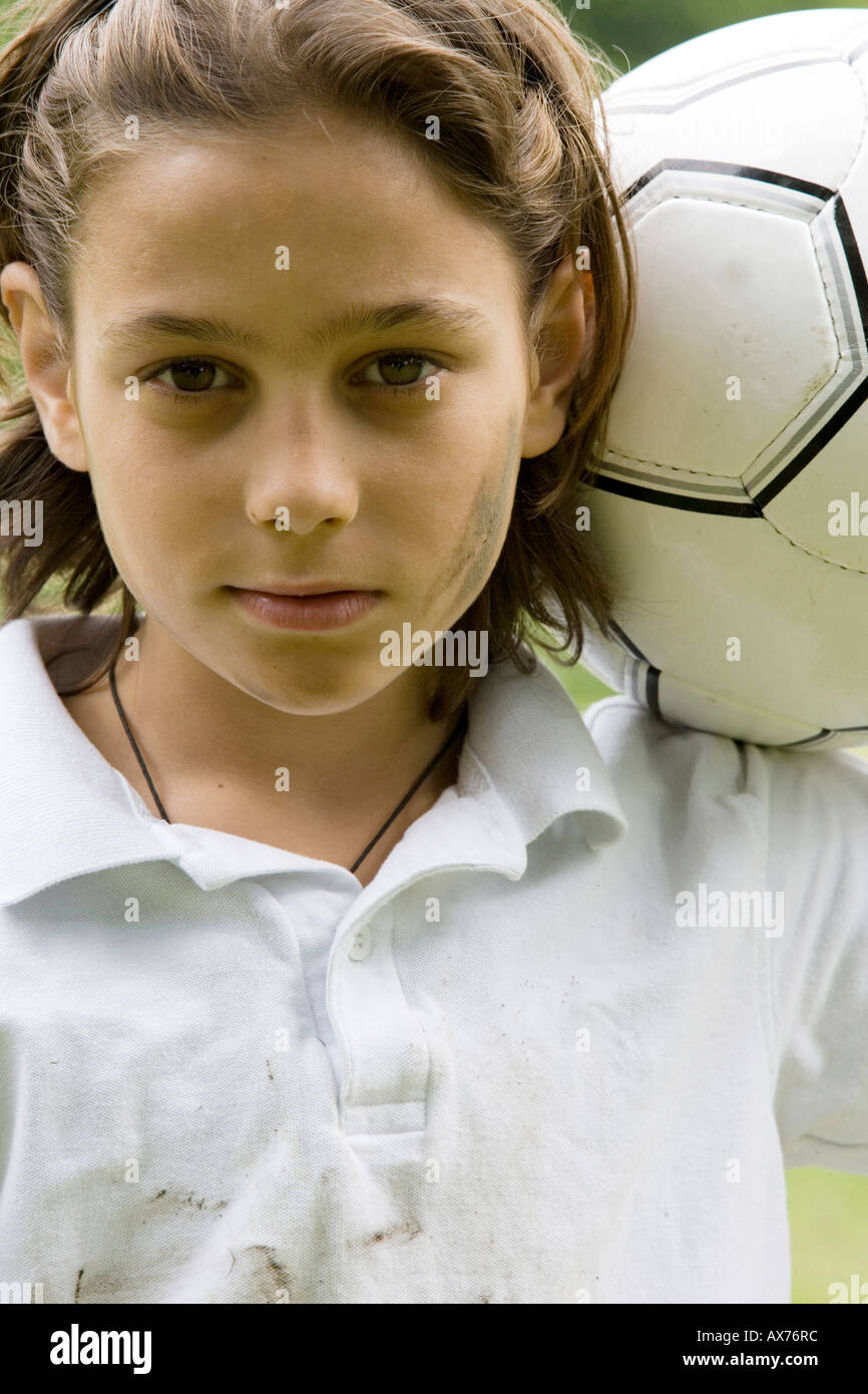 Soccer boy tween hi-res stock photography and images - Alamy