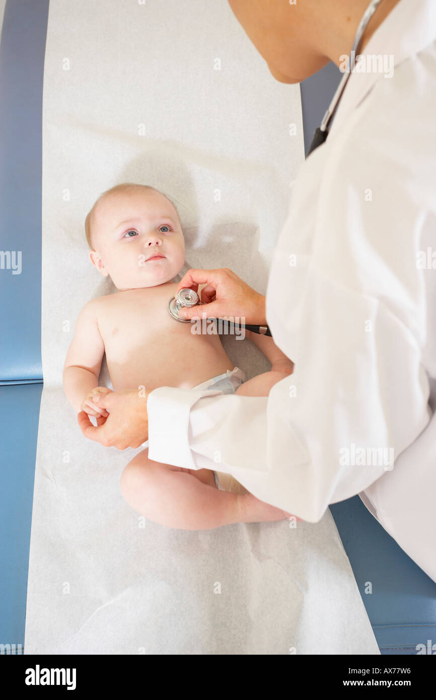 Doctor baby diaper hi-res stock photography and images - Alamy
