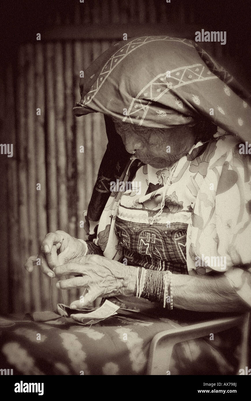 San blas islands panama kuna tribe hi-res stock photography and images ...