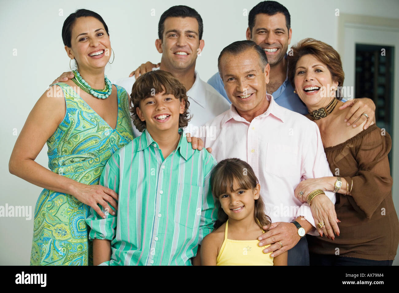 Family portrait standing hi-res stock photography and images - Alamy