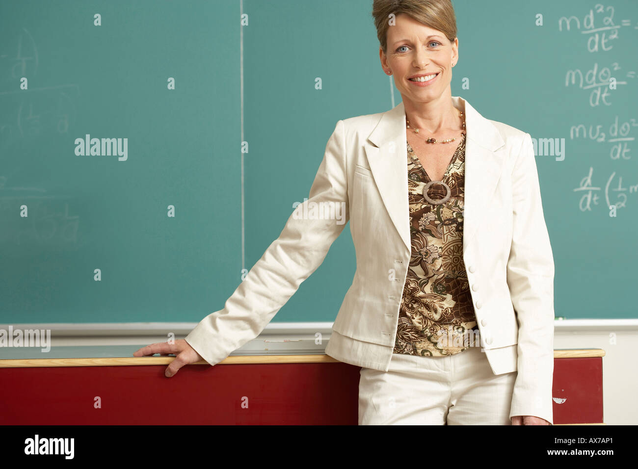 Female professor hi-res stock photography and images - Alamy