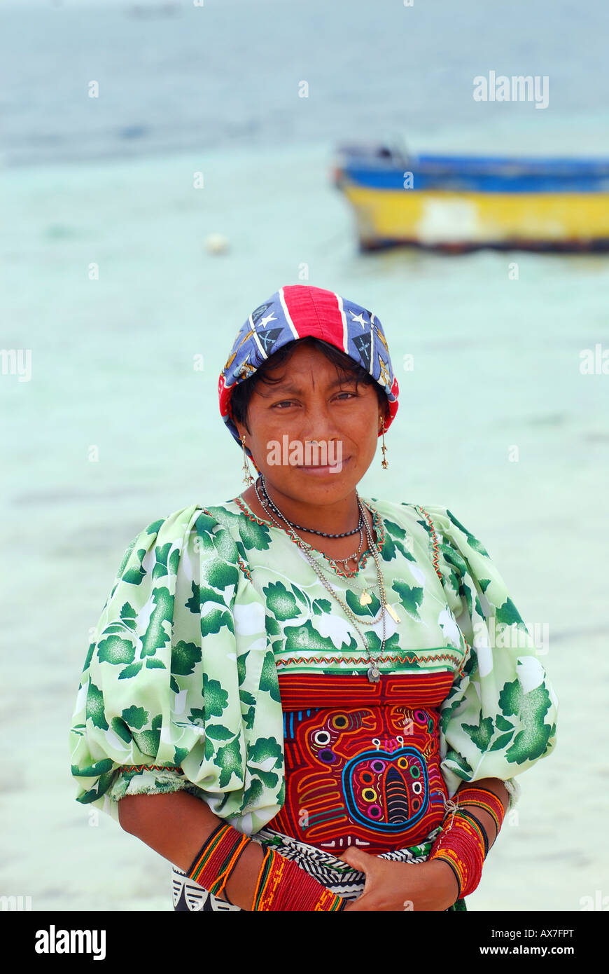 San blas islands panama kuna tribe hi-res stock photography and images ...